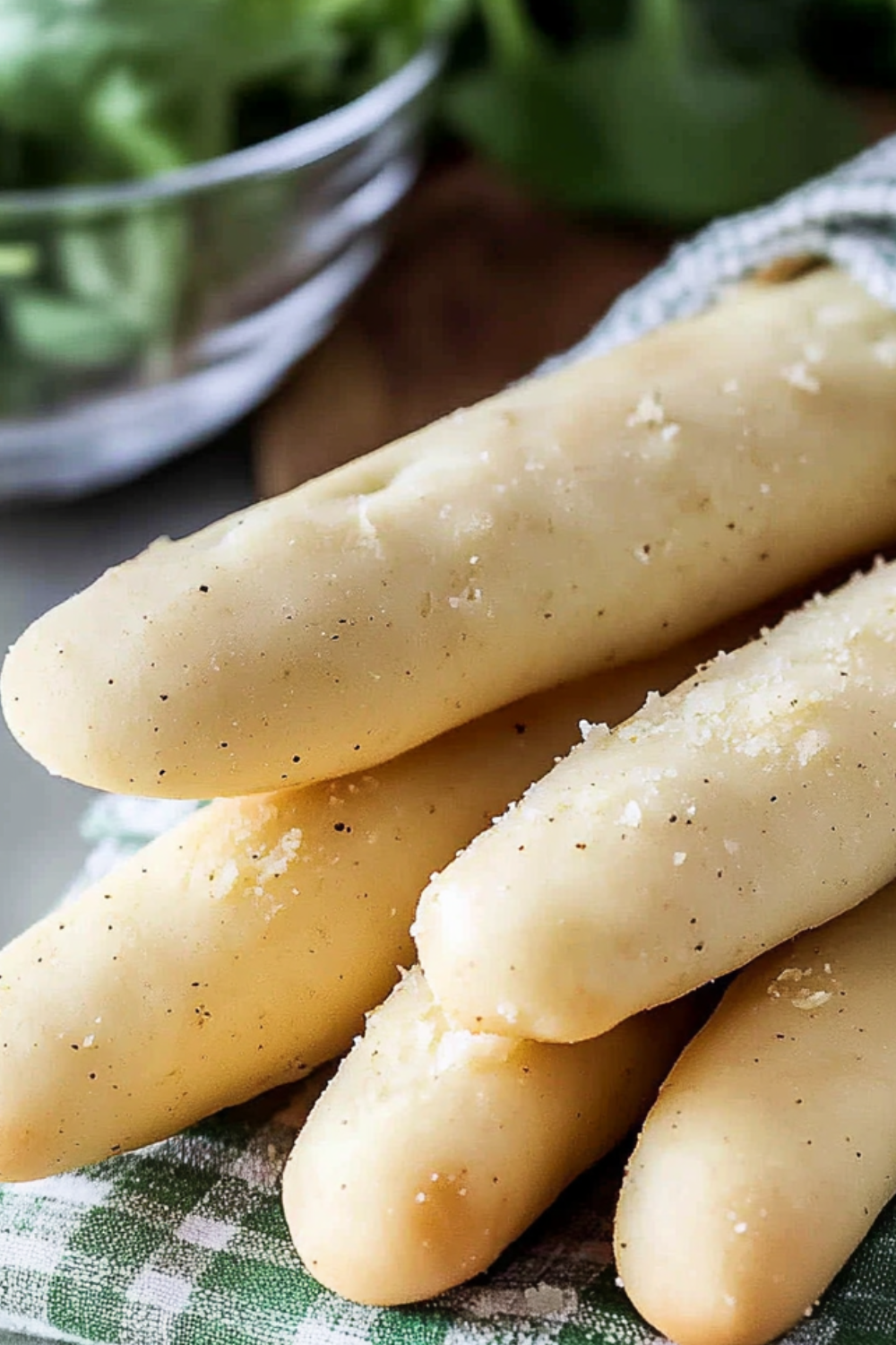 Breadsticks – Easy Olive Garden Copycat - Lulu's Copycats