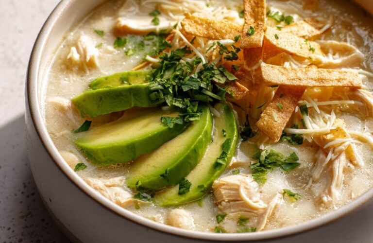 White Chicken Chili Recipe - Lulu's Copycats