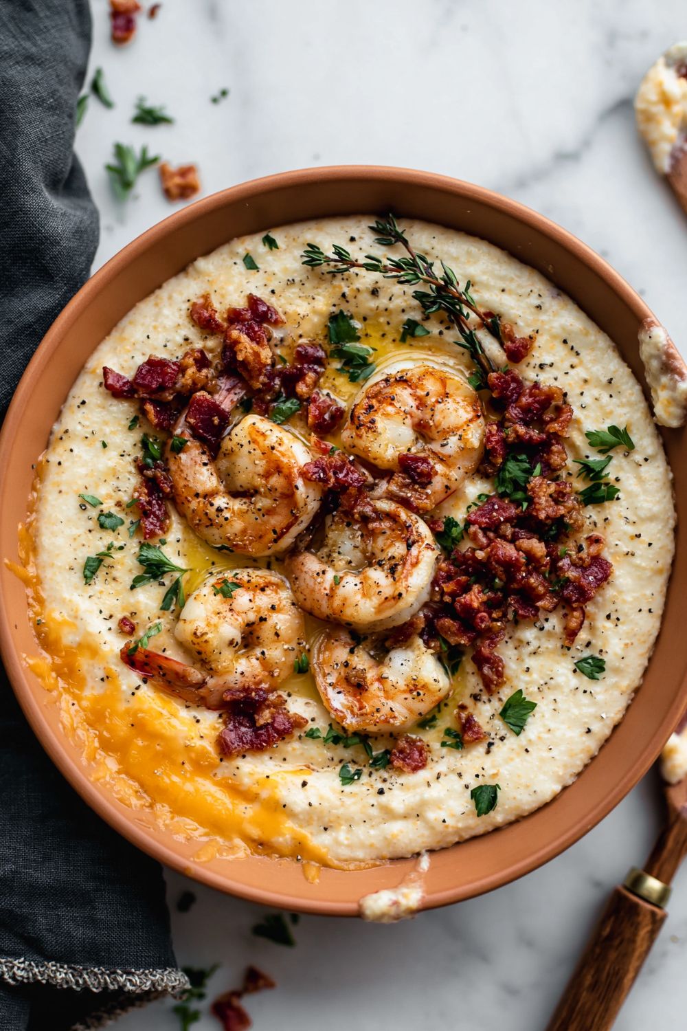 Cracker Barrel Southern Shrimp and Grits Recipe - Lulu's Copycats
